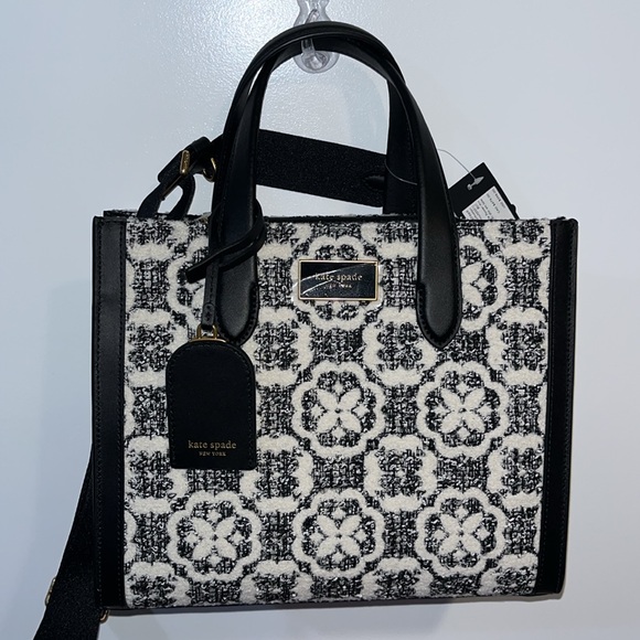 kate spade | Bags | Kate Spade Nwt Manhattan Spade Flower Monogram ...